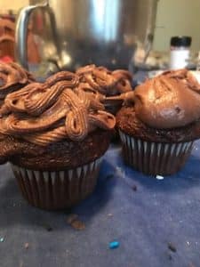 How to Make Packaging Cupcakes Individually a Learning Experience ...